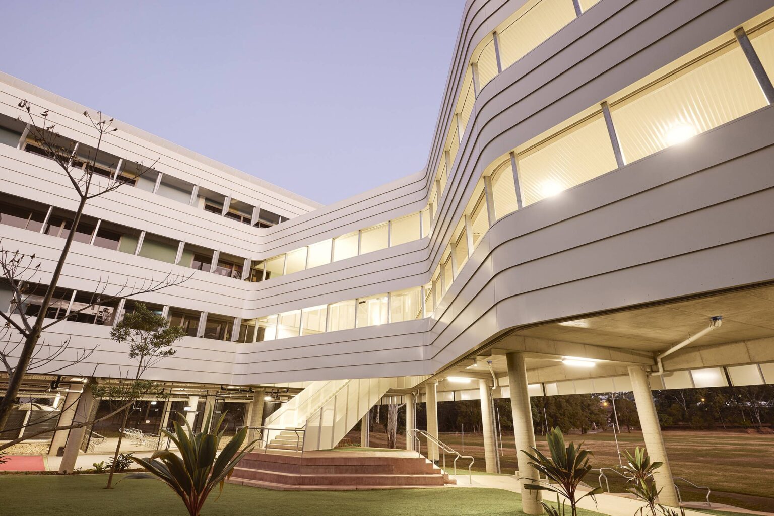 Centenary State High School | Louvreclad