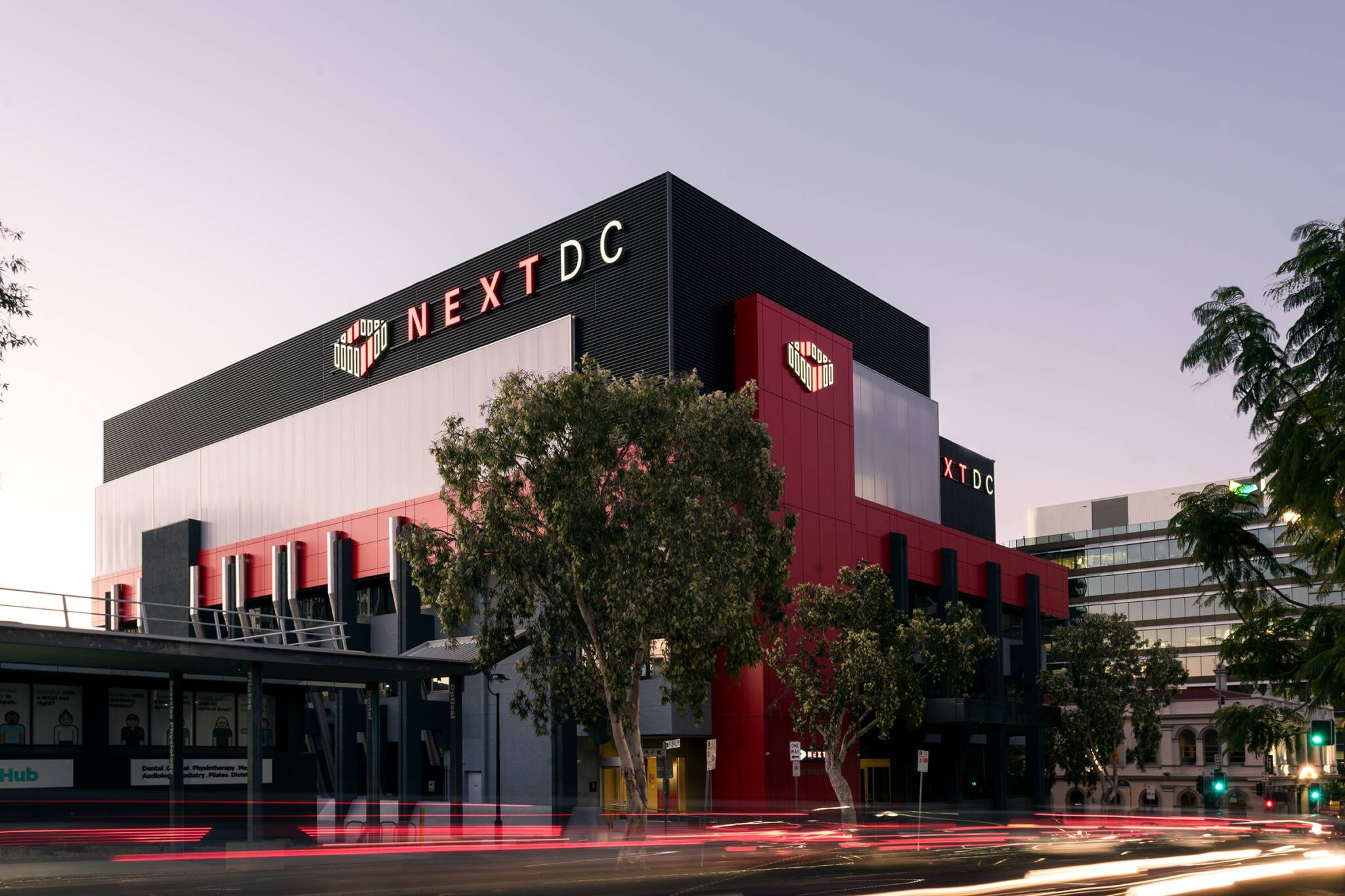 Aerion Series® High-Performance Louvre | Louvreclad