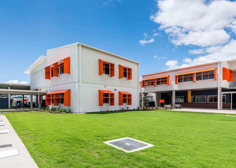 Corinda State High School Resource Centre | Louvreclad