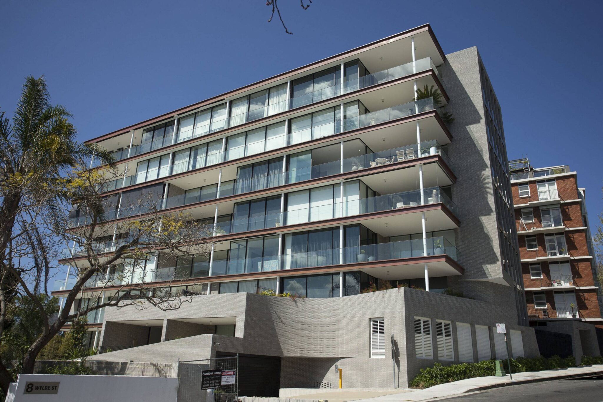 The Standard Apartments | Louvreclad