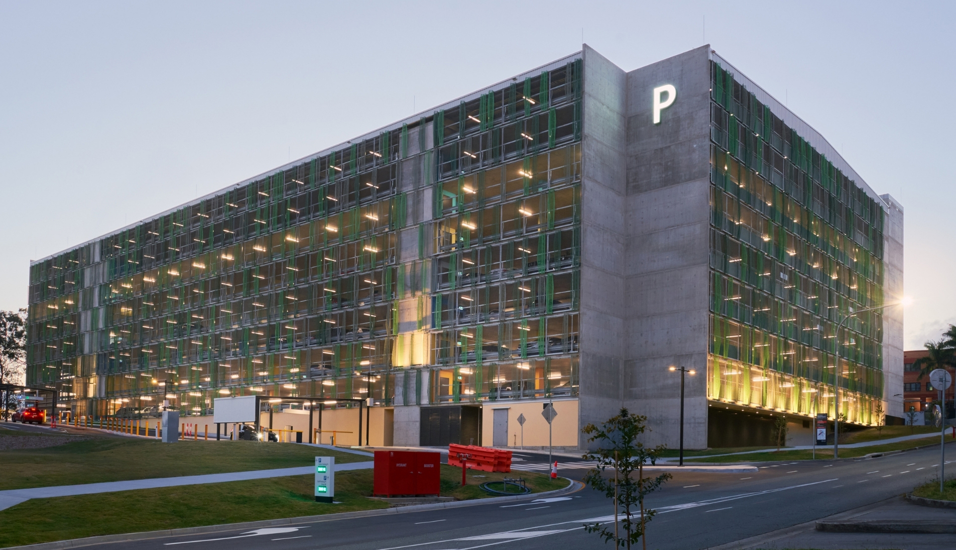 The Prince Charles Hospital Multi-storey Car Park | Louvreclad