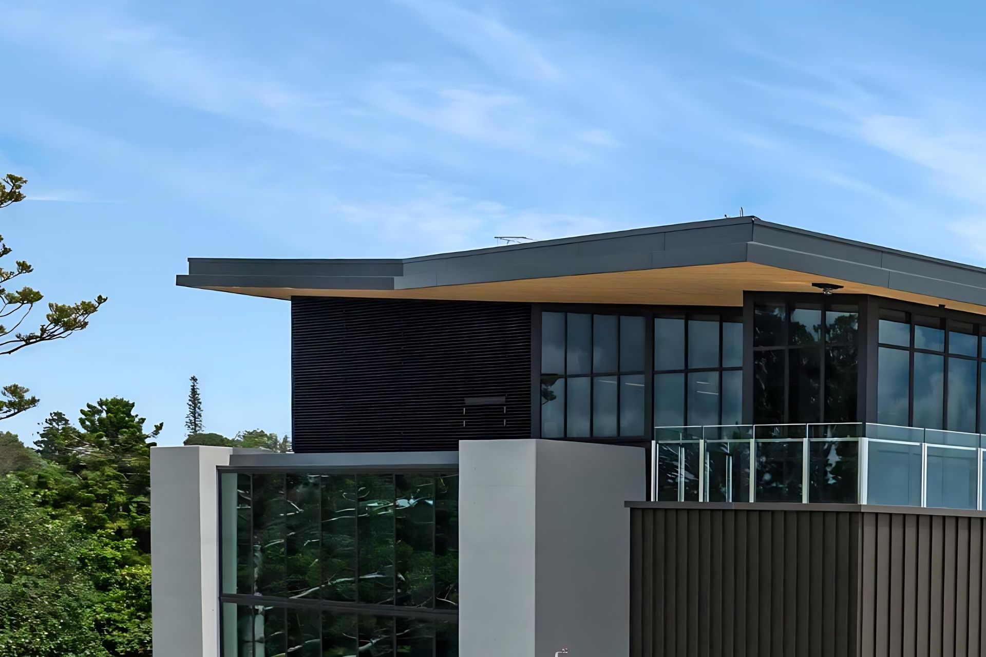 Keppel Bay Sailing Club | Louvreclad